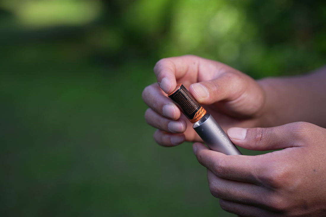 What Size Batteries Do Small Flashlights Use: A Complete Guide